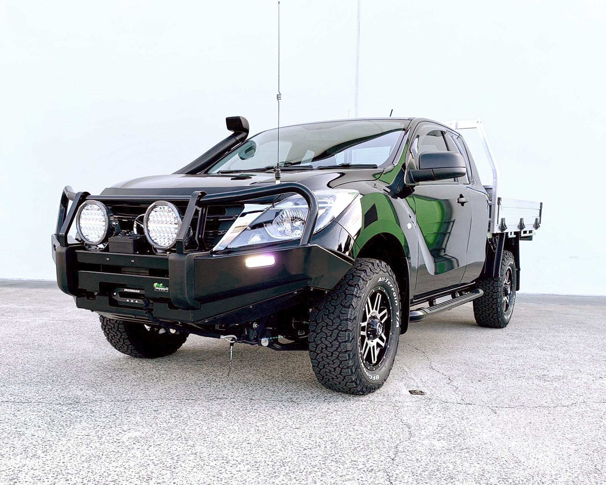 Commercial Bull Bar – Bars N Racks